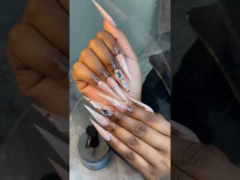 I feel like @TheKkaprii from Joselineโs Cabaret would do nails like th