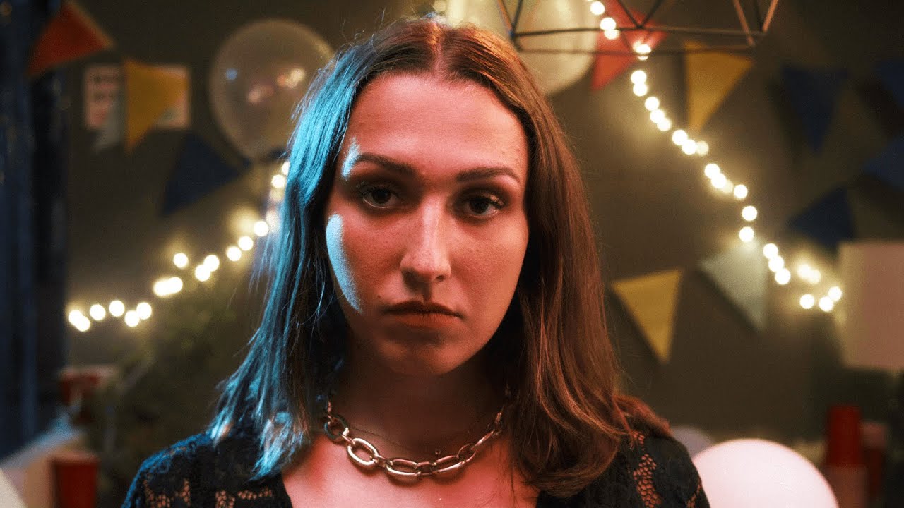 Belle by Lisa Pariente from France | Popnable