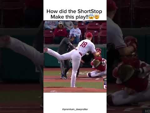 How did the ShortStop Make this play!!π±π€― #collegebaseball #baseball #shortstop #play #plays #sub