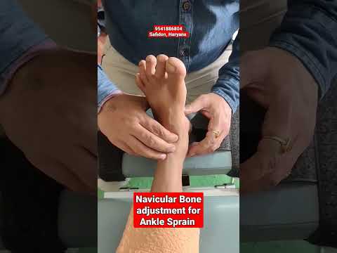 Navicular Bone adjustment for Ankle Sprain #shorts #chiropractor #health #anklepain