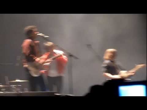 The Vaccines - Nørgaard [Live at The O2 Arena, London - 30-10-2011]