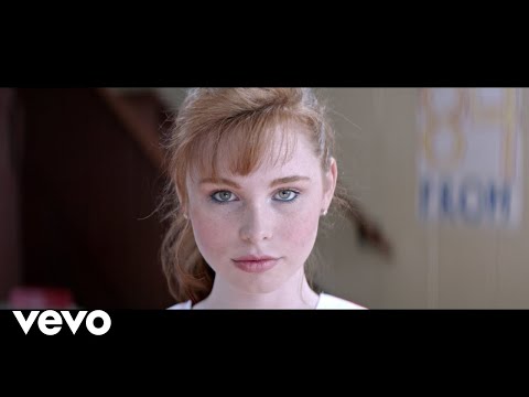 16 Best Country Songs About Daughters - Sweet Songs About Daughters