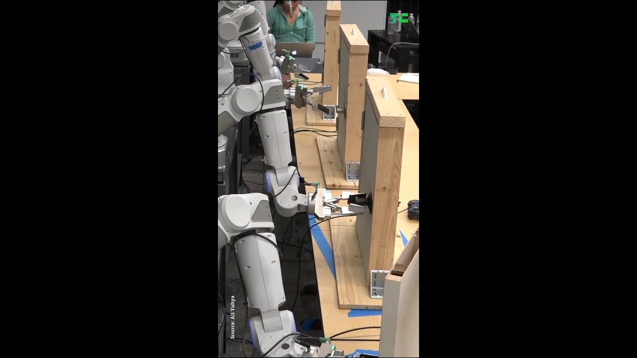 Robot Reinforcement Learning | Ali Yahya | TechCrunch