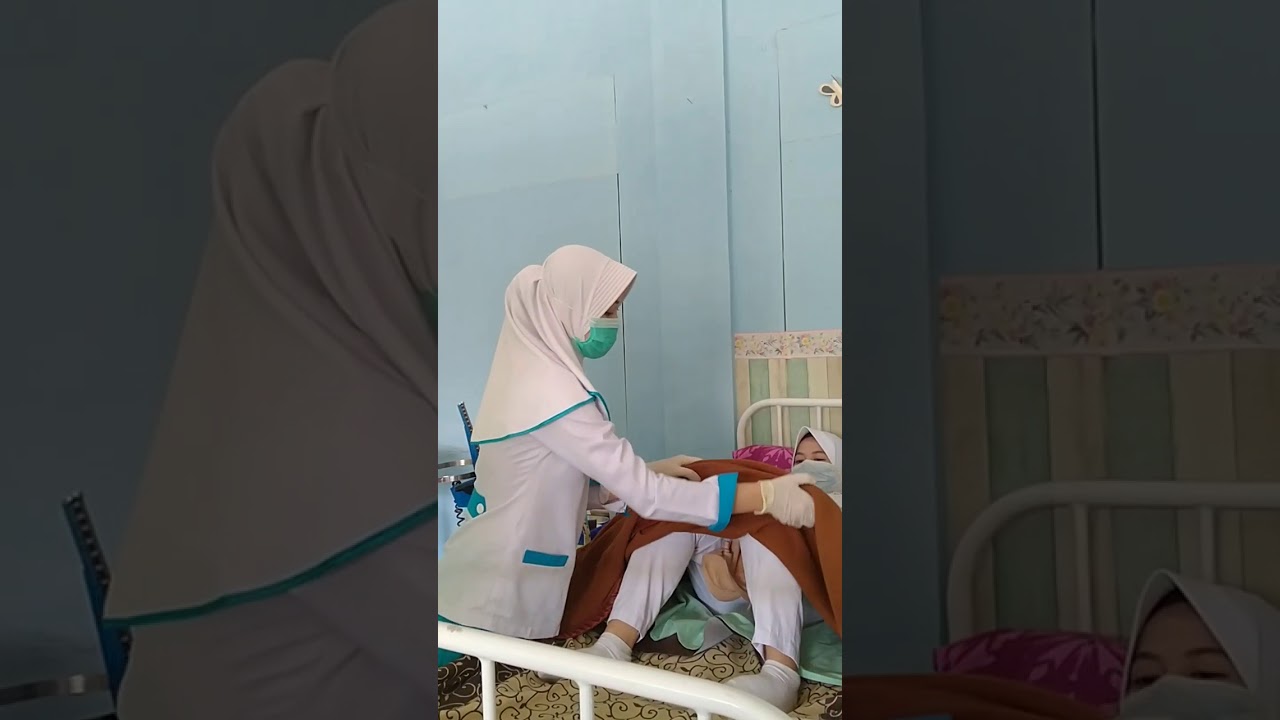 Membersihkan Vulva Hygiene