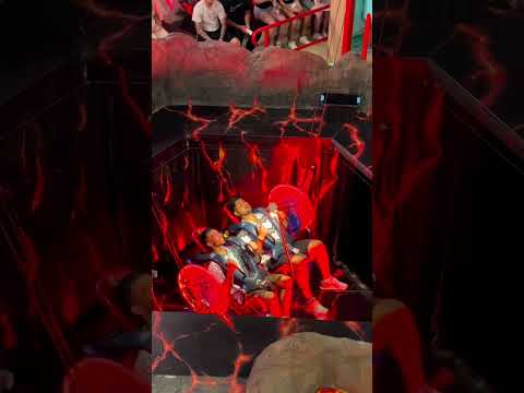 Slingshot ride in Gold coast, Australia🇦🇺 | Deadly Experience☠️ #slingshot #slingshotride #likes
