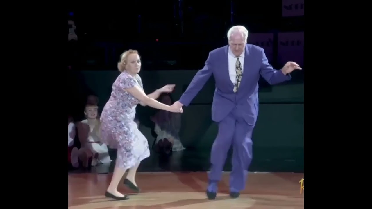 Sweet Little Sixteen   Chuck Berry 1958 Shuffle dance