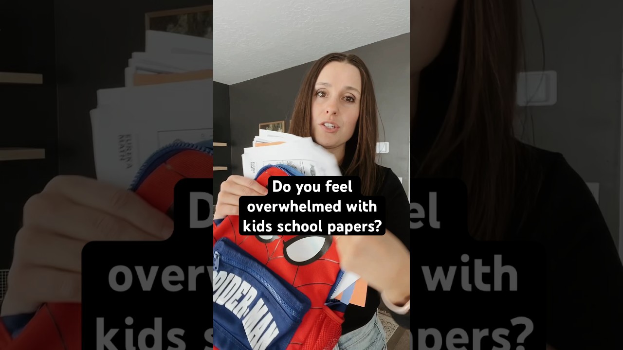 Organizing kids school papers and keepsakes #organizationtips #momhacks