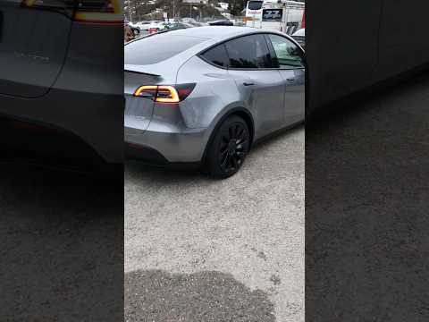 Smoking new Model Y Performance QUICKSILVER looks amazing! #tesla #teslamodely #modelyperformance