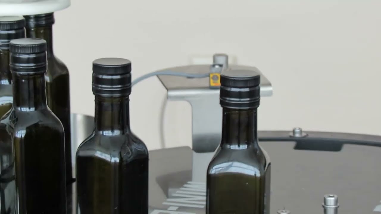 Mini-B semi-automatic bottling system (screwcap)
