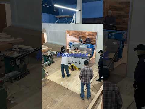 Shop Sabre moving in
