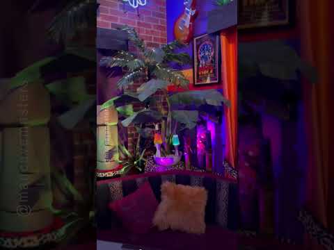 Time Machine Retro Game Room