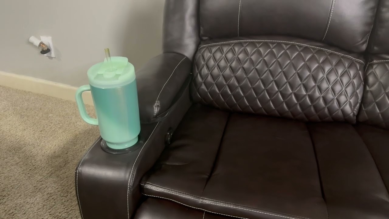 Yolsali Reclining Sectional - Product Preview