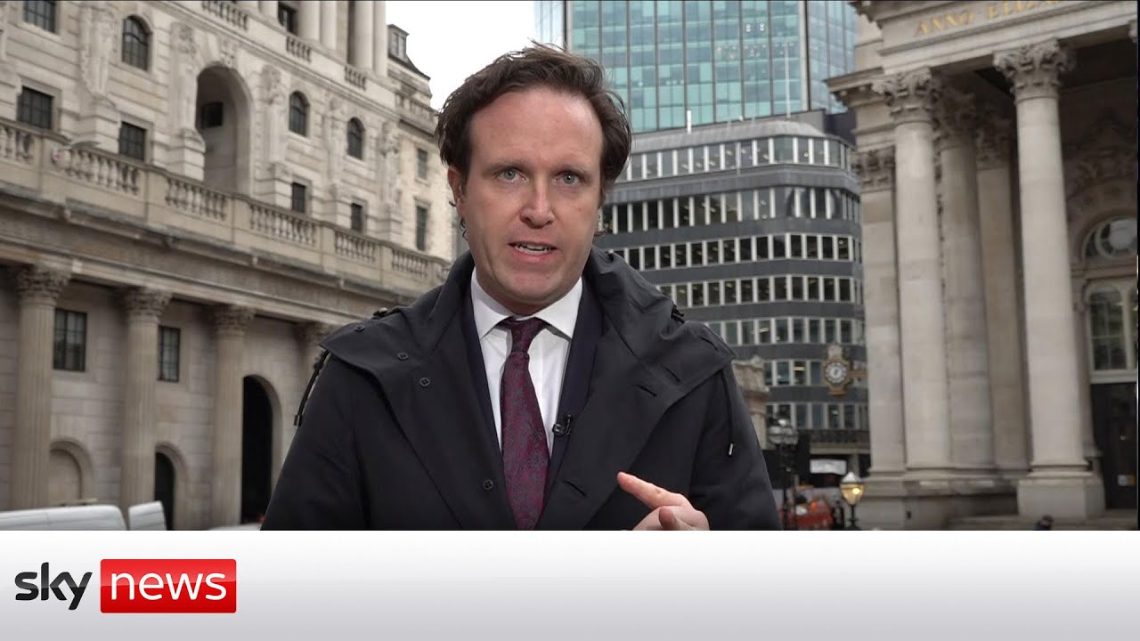 Bank of England raises interest rates to 0.5%