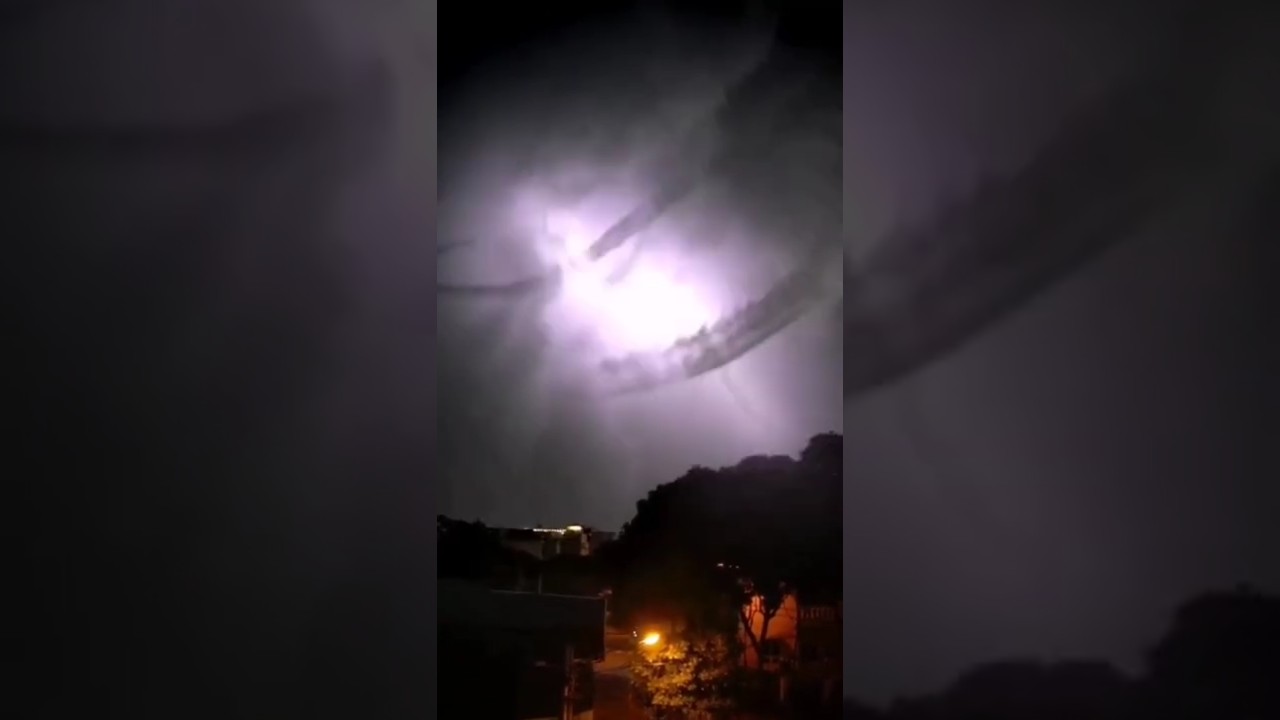 Dragon In The Sky🤯😱#animals #dragon #rain #clouds #sky #monster#unknownfacts #help #entertainment