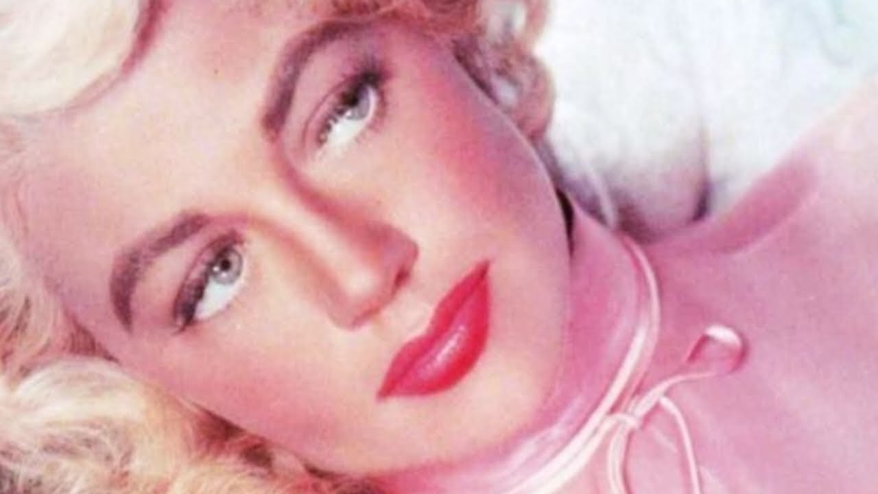 13 Sexy Photos of Dorothy Malone