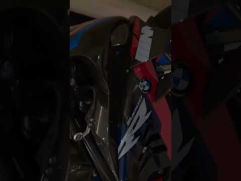 The Video shows a BMW M 1000 RR, a superbike #bmwmotorad #superbikers #bmw @MrBeast