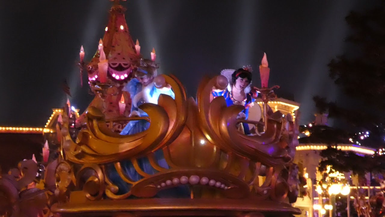 Mickey et sa Parade Etincelante de Noël ! - Disneyland Paris - 13.11.2021