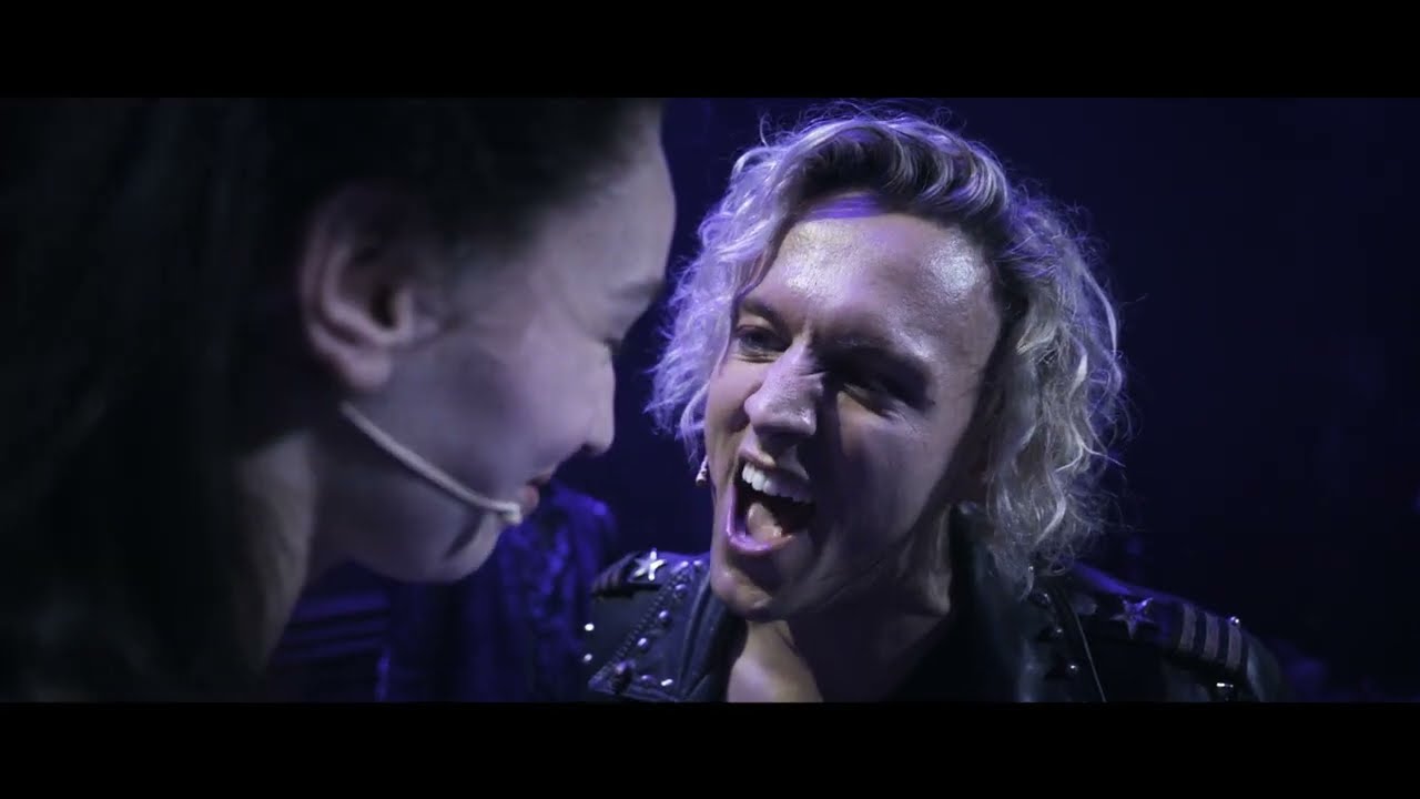 WATCH: Stars of Meatloaf Musical Arrive In Dublin