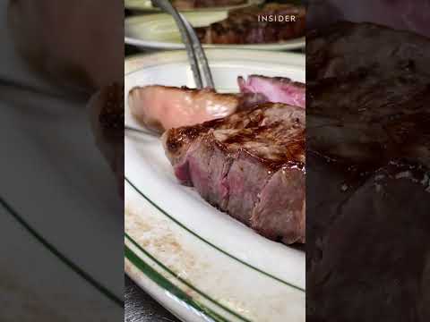 Making Peter Luger Steak House's legendary steak — ASMR version. 💆 #ASMR #cooking #nyc