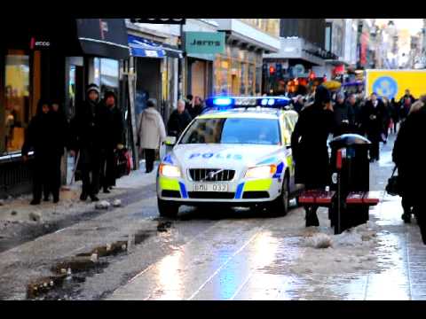 Polis på Drottninggatan