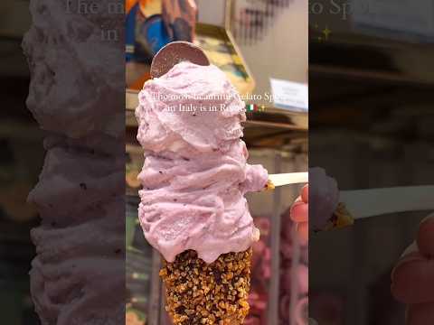 ⚜️The most beautiful gelateria in Rome. #rome #gelato #venchi #travel