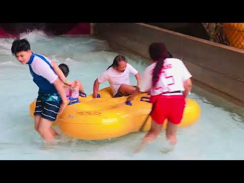 I’m at Six Flags Great Escape Lodge & Indoor Water Park