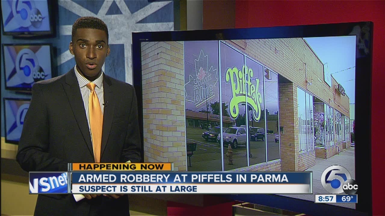Man shot in Parma bar robbery
