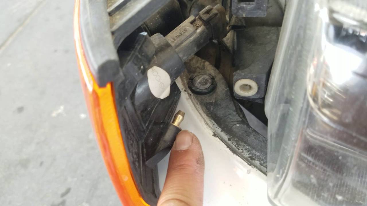 How to remove corner light / turn signal / parking light 1990 1991 1992 1993 Honda Accord