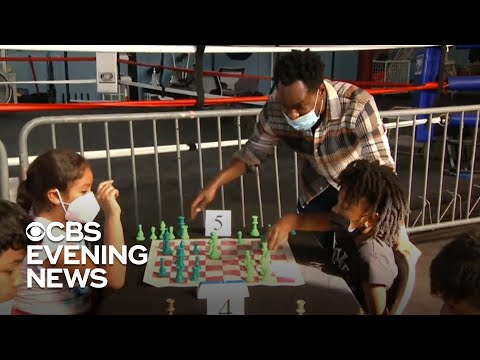 Man teaches kids life lessons through chess