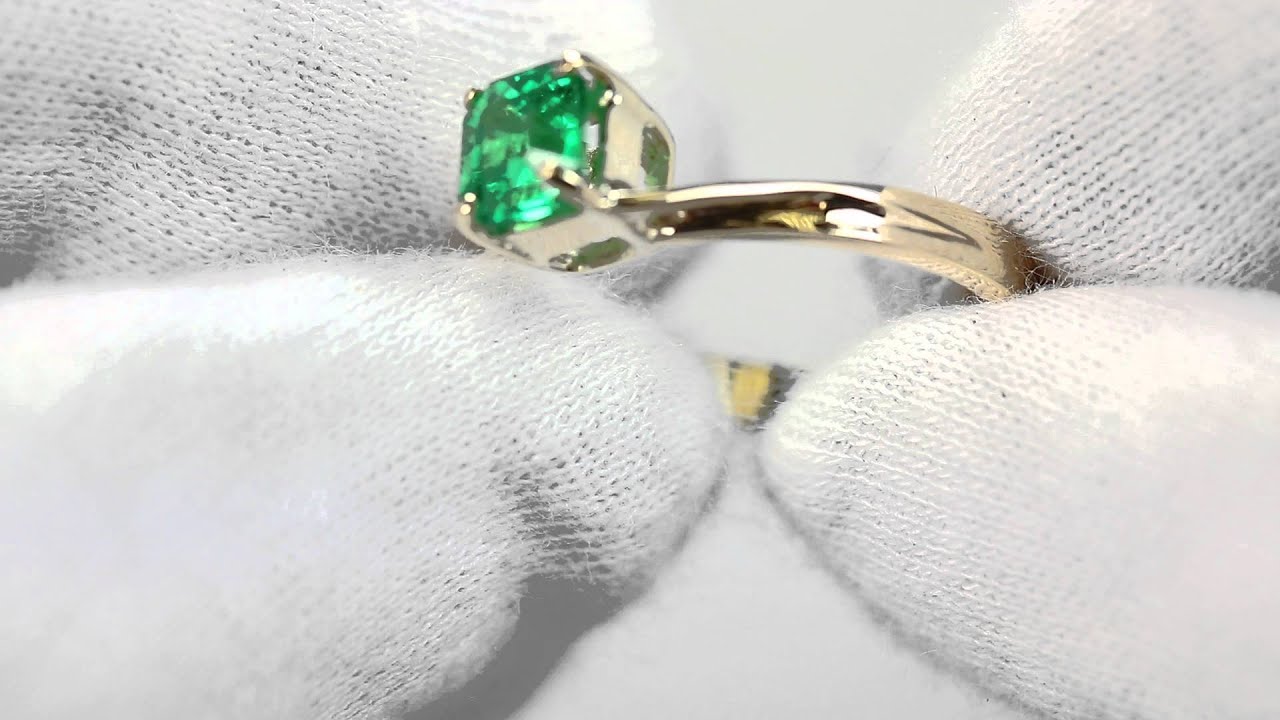 Mothers Day Gift Colombian Emerald Gold Ring