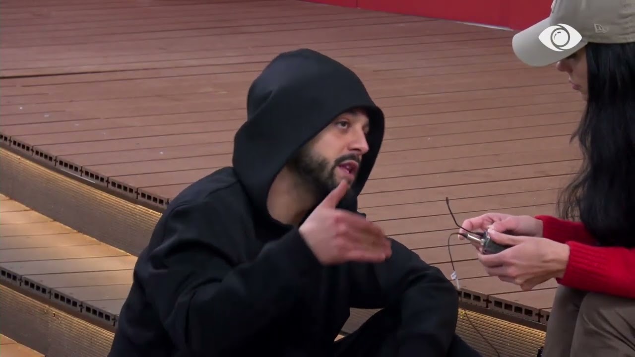 “Nuk dua të të kem më afër…”/ Vijon diskutimi mes Eglit dhe Gjestit ... “Nuk dua të të kem më afër…”/ Vijon diskutimi mes Eglit dhe Gjestit ...