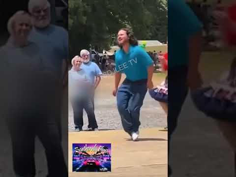 Blue Shirt Clog Dancing Guy on Southernly Flows Zeb Ross #shorts #funnydance #linedance
