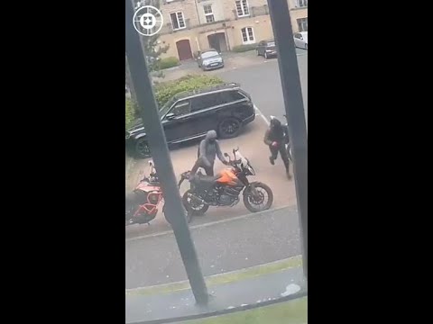 Thieves Steal Parked Motorbike In Seconds!