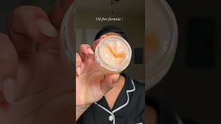 Locking in moisture and boosting the glow with Clinique moisture surge 100H!! #cliniquepartner