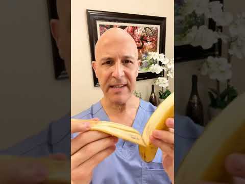 The Perfect Banana Peel for Wrinkle-Free Glowing Skin! Dr. Mandell