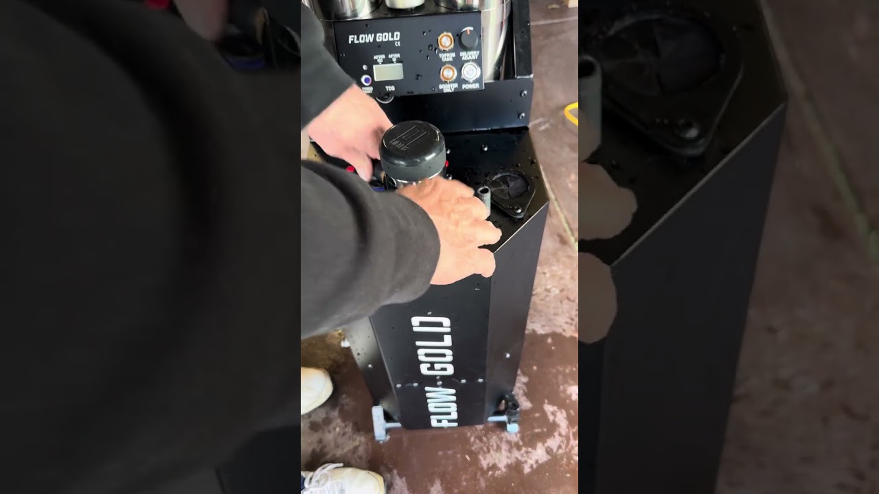 How to change a DI Filter ( Resin) of a flow Gold( High reach Window Machine)