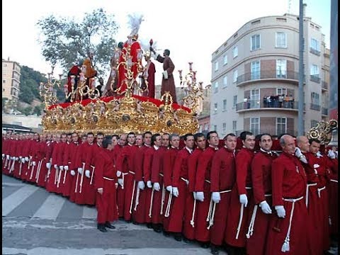 Spanish Brotherhood Reenacts Jesus' Last Supper in Good Friday Procession