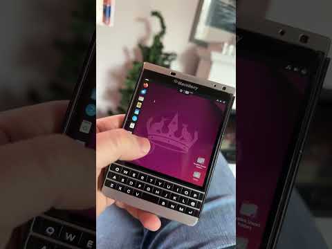Ubuntu 24.04 on the #blackberry passport feels pretty smooth #ubuntu #linux # #smartphone