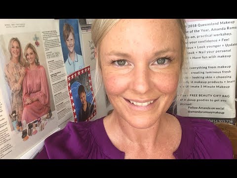 How to choose the right foundation colour. Expert tips for mature women.