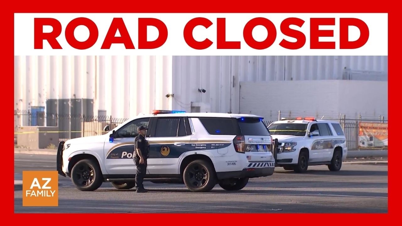Deadly pedestrian crash closes major West Phoenix intersection