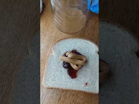 15 seconds Uncrustables PB&J