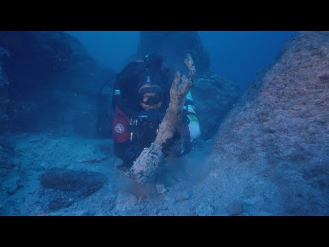 Divers Pull Priceless Artifacts From Ancient Shipwreck
