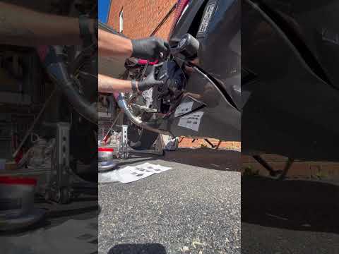GSXR 750 - GB Racing Engine Cover Install