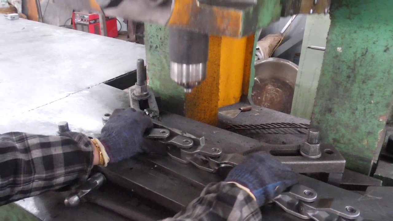 How to snap the CC600 chain?