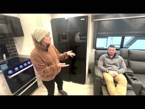 2024 Cougar 260MLE with Misty Jo - Primeaux RV