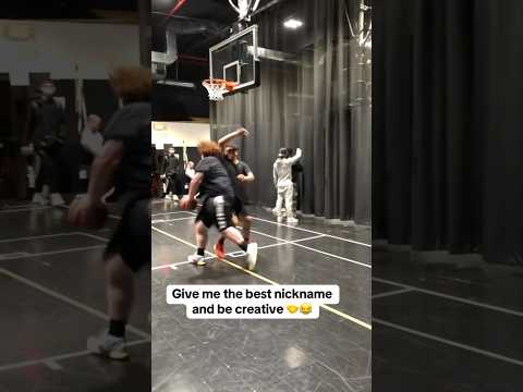 Ice Spice with the tuff bucket!!😳😂 #basketball #jokes #comment #nicknames