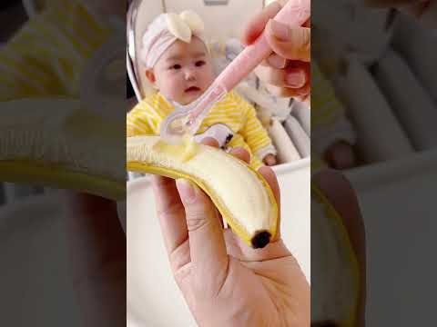 Baby Rejecting Fruits? Try the Baby Fruit Feeding Spoon!