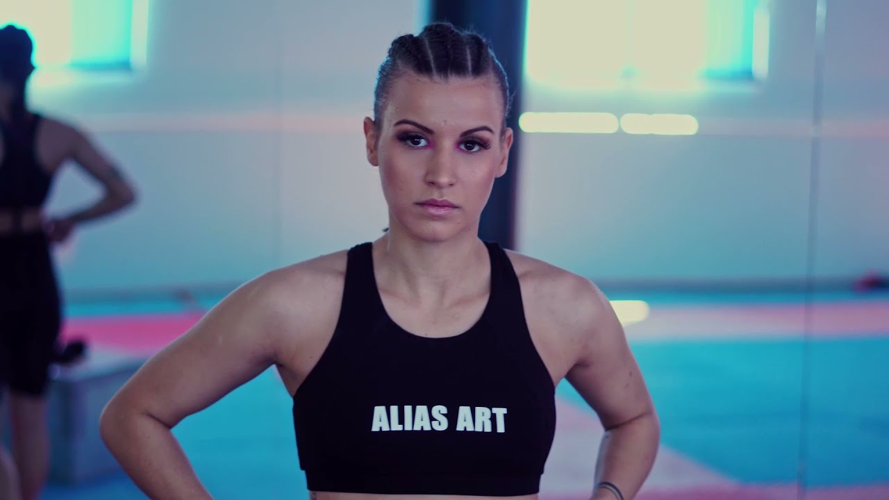 TREND OF THE WEEK: Нежна сила от ALIAS ART - CodeFashion