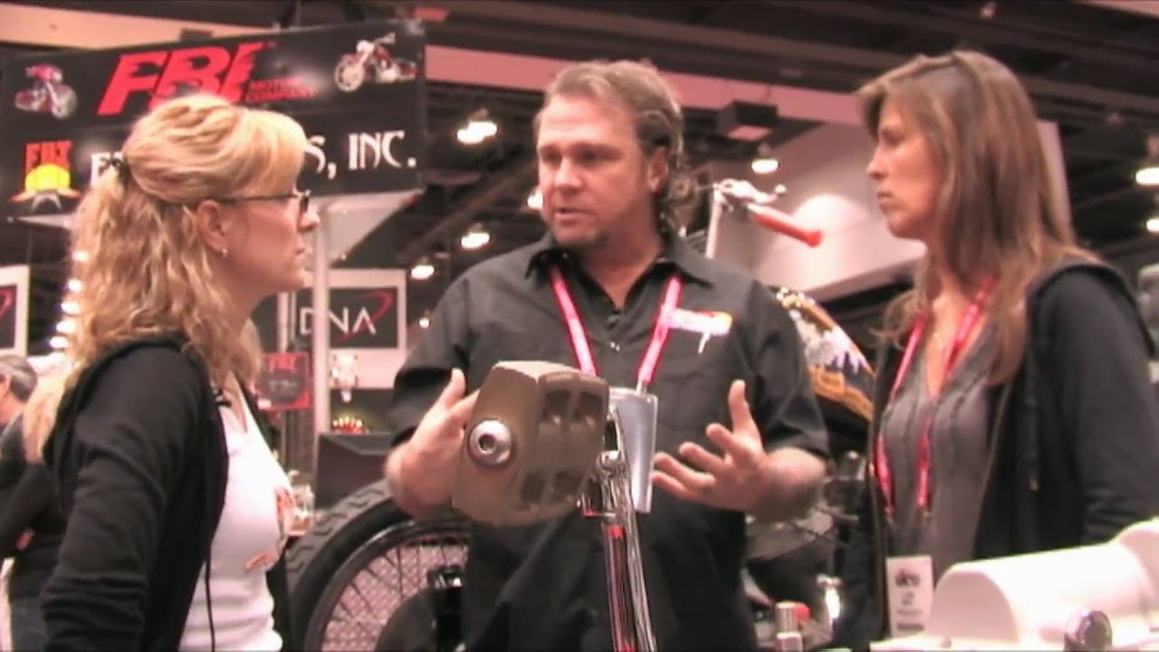 Baker Drivetrain at the V Twin Expo;cool new 4 speed trans