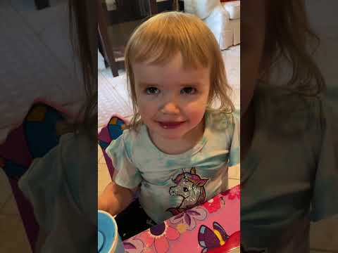 Pronunciation w/ Rosalie Izzy pt 1 #words #sisters #spelling #pronounciation